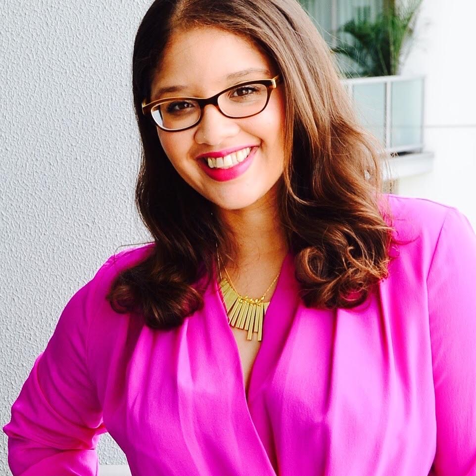 MEET DESMORE SAMIOS | DESMORE SAMIOS